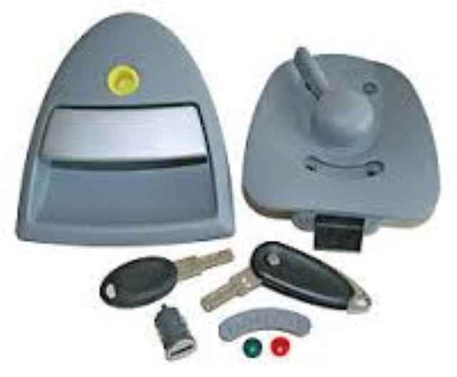 DL7 Right Hartal Triangle Door Lock For SWIFT Caravans - Affordable ...