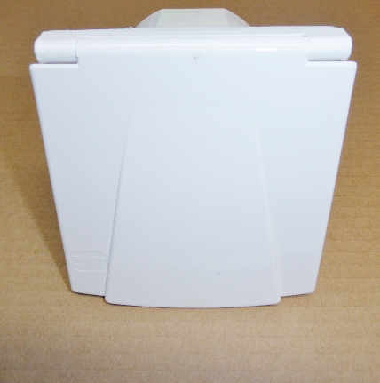 MF3 White Flush Fit 230V Mains Inlet Box White - Quality Caravans and ...