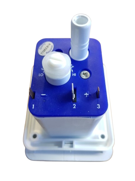 WH2 White Whale Watermaster Inlet Socket with Integrated Pressure ...
