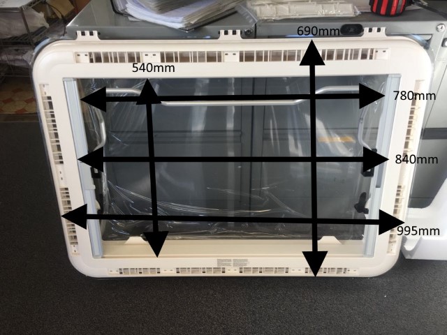 RH13 Heki 2 Roof Hatch by Dometic 960mm x 655mm - Affordable Caravans