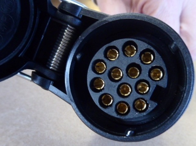 PS41 Towing Plug Adaptor 13 Pin Round Female Socket to 7 Pin Flat Male ...