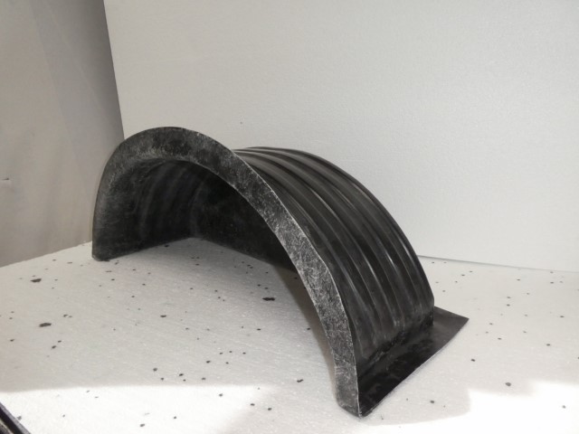 AB10 Wheel Arch Liner (Box Only Measurement) 685mm(L) x 250mm(H) x ...