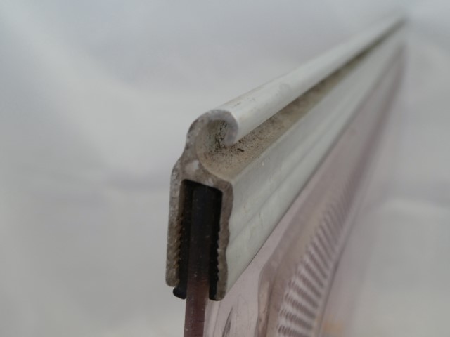 WK675B ... Window (KITCHEN) UK Caravan 675mm x 340mm - Quality Caravans ...