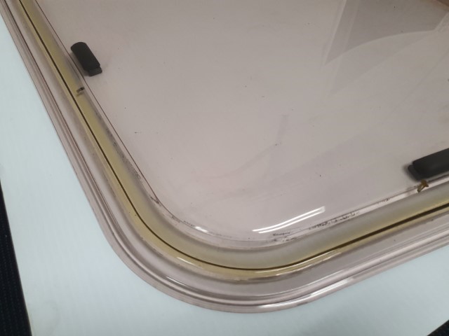 WFOB517 ... BAILEY 2003 Front Offside (517mm x 810mm) - Affordable Caravans