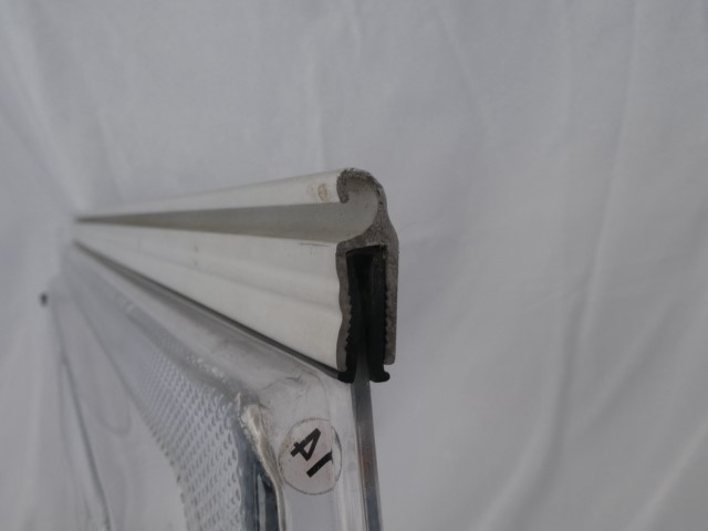 WS1090 ... Window (SIDE) Caravan (1090mm x 585mm) - Affordable Caravans
