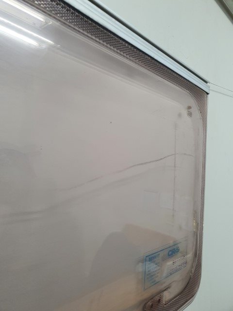 WSC675 ... Window (SIDE) (1992 COMPASS) SECOND GRADE but USABLE ...